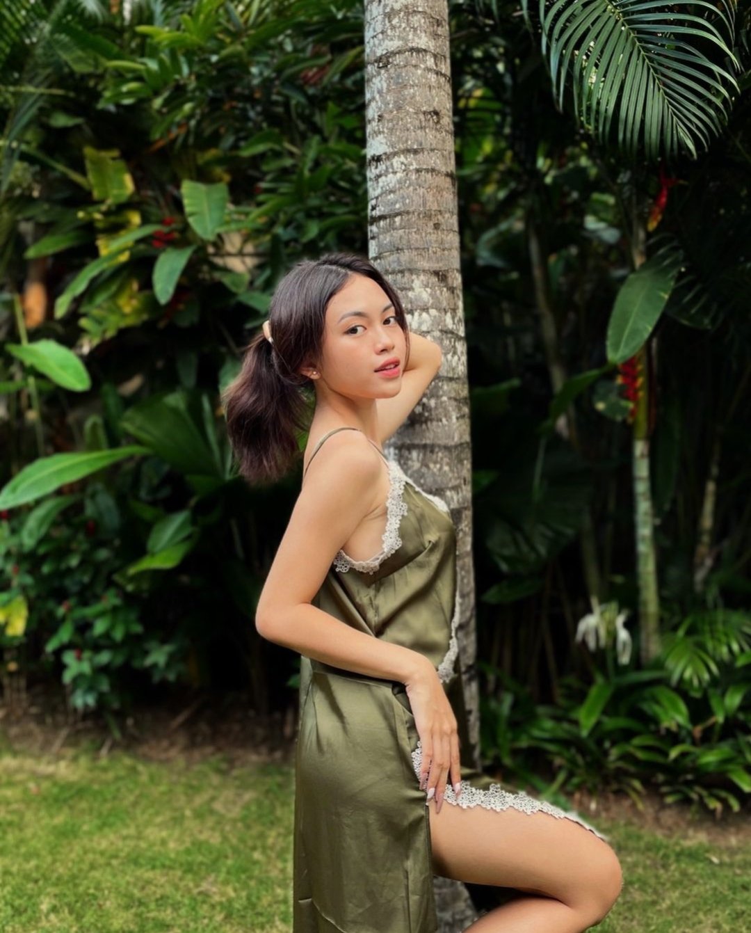 Pijat Panggilan Semarang 24 Jam PLUS Wanita Muda 082264862074