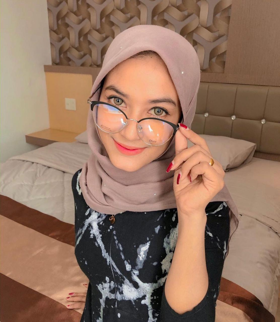 Pijat Panggilan Koja 24 Jam PLUS Wanita Muda + Hotel 082264862074